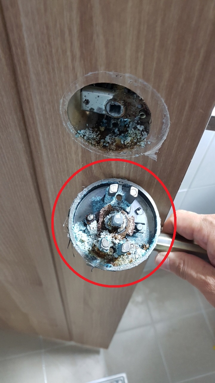 방문 욕실문 손잡이 교체 방법 및 주의할점 네이버 블로그