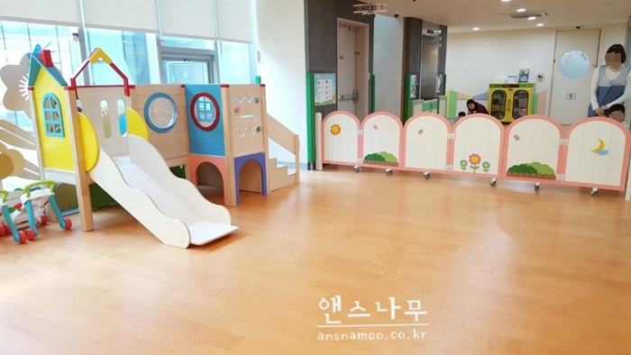 어린이집실내미끄럼틀유치원원목미끄럼틀원목미끄럼틀자작나무미끄럼틀유아미끄럼틀실내놀이터예쁜미끄럼틀어린이집거실놀이터키즈카페